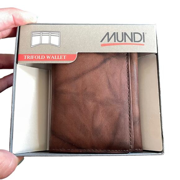 mundi | Bags | Mundi Tri Fold Wallet Brown Leather Distressed Look Mens ...